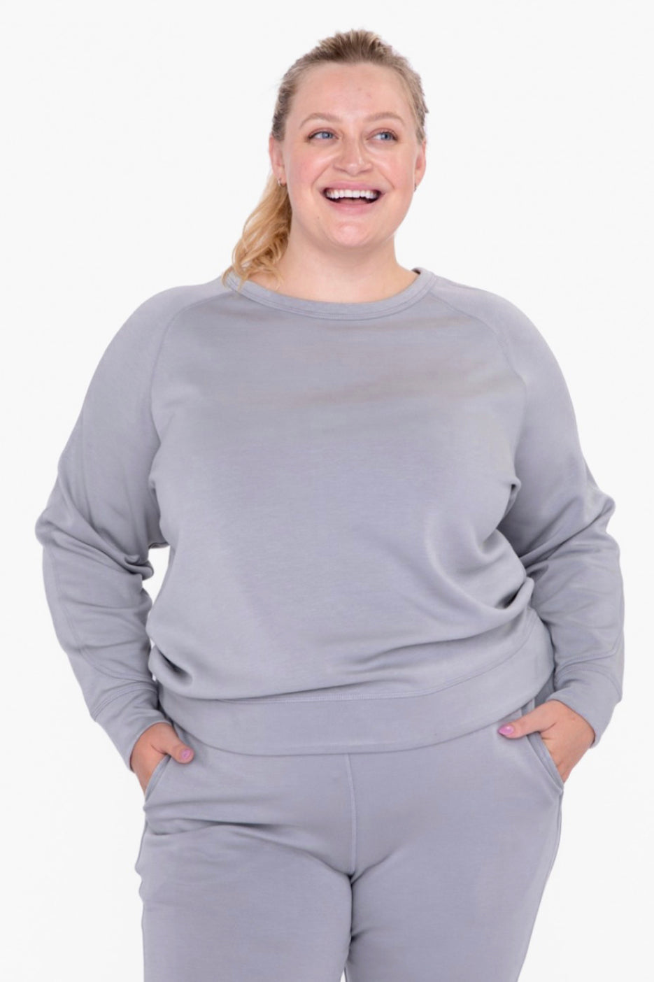 Curvy Plus Size Butter Soft Crew Neck Pullover Floatint Boutique